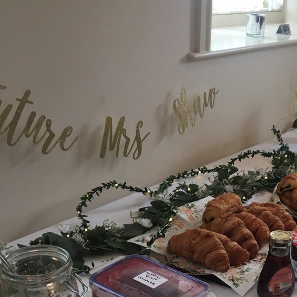 Personalised Future Mrs Hen Party Banner - Hen Do Decor - Hen Night ...