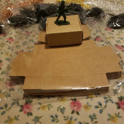 100 BULK Pieces Small Foldable Kraft Paper Jewelry Box, 5x5x2 Cm / 1 ...