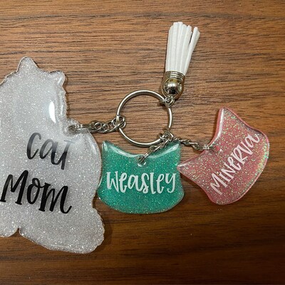 Customizable Cat Mom Glitter Keychain, Personalized Cat Mom Keychain ...
