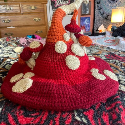 Twisted Toadstool DIGITAL Crochet PATTERN. This is a Pattern - Etsy