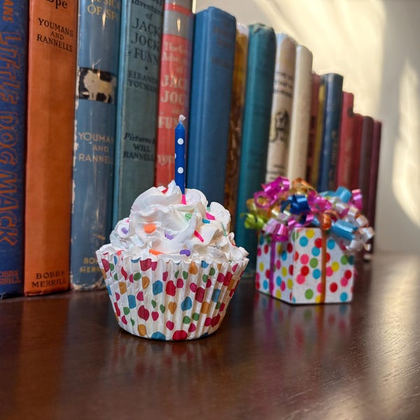 STLL Totally Clueless Graduation Cap Cover | Graduation Cap Topper ...