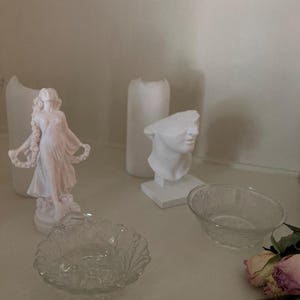 Pauline Bonaparte as Venus Victrix Antonio Canova Replica 13cmh 20cmw ...