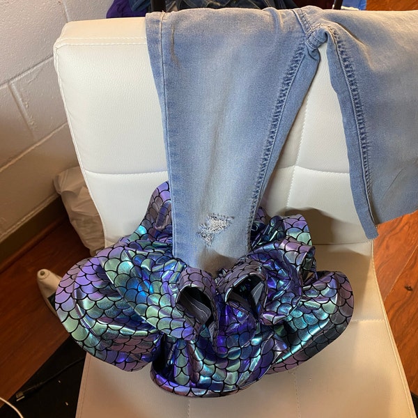 Iridescent Mermaid Foil Fish Scales Nylon Spandex 4way Stretch 58/60 ...