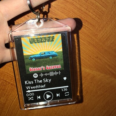 Custom Music Keychain, Apple Music Keychain, Gift for Friends ...