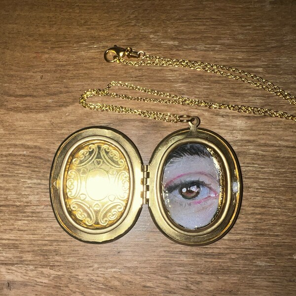 Custom Handpainted Lover's Eye Locket - Etsy Canada