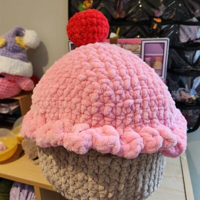 Giant Plush Cupcake Crochet Pattern, Jumbo Amigurumi Pattern, Crochet ...