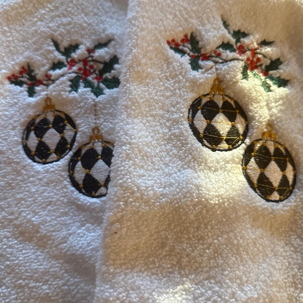 Checkered Christmas Balls Machine Embroidery Design - Etsy