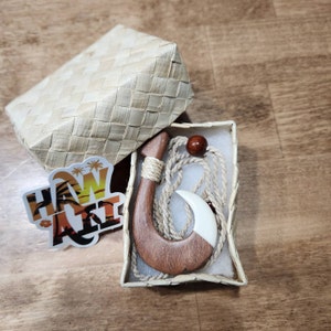 Hawaiian Braided Mongo Real Seashell for Necklace or Haku or Hat Band ...