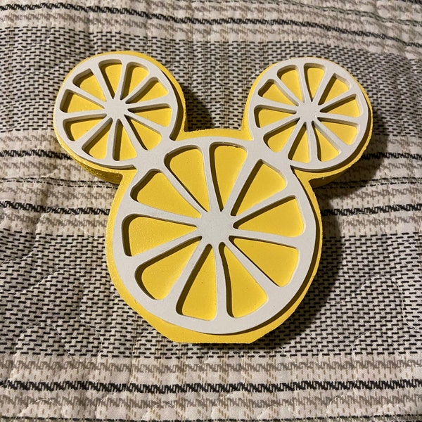 Mickey and Minnie Farmhouse Lemon Decor, Cute Disney Citrus Decorations ...