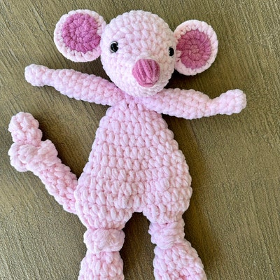 Molly Mouse Crochet Pattern / Molly Muis Haakpatroon - Etsy