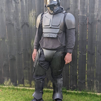 DIY Batman Arkham Knight Foam Armor Gauntlets Tutorial Kit - Etsy México