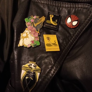 Rajang Monster Hunter Thumbs up MHW Fan Made Pin | Etsy
