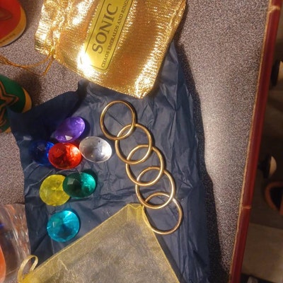 Sonic 7 Chaos Emeralds crystal and Power Rings IN A GIFT - Etsy