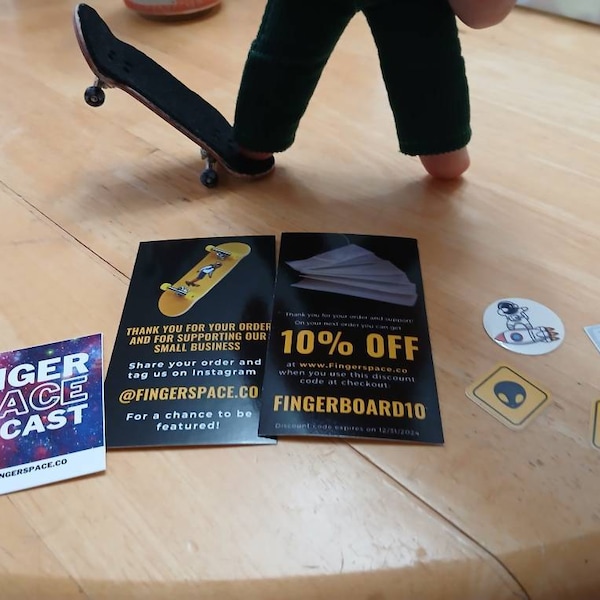 Miniature Canvas Finger Shoes for Fingerboarding and Finger Break Dance ...