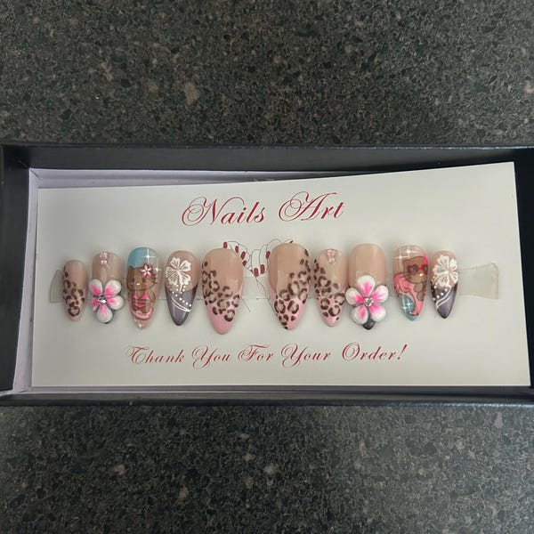 Unique Dice Nails Press on Nails, Crystal Leopard With Charm Fake Nails ...