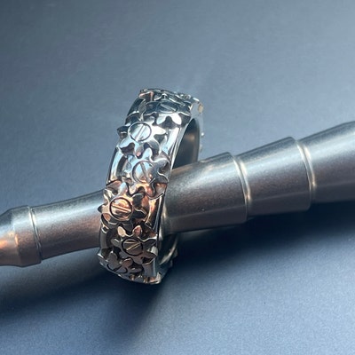 Wave Kinetic Balls Spinner Fidget Ring With Moving Bearings and ...