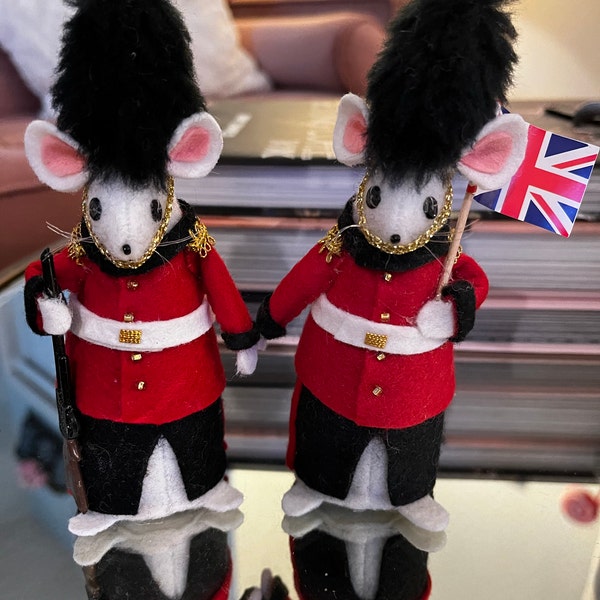 Irish Mice Celtic St. Patrick's Day Mouse Pair - Etsy