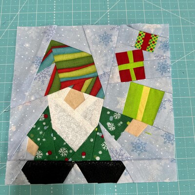 GNOME WITH GIFTS Paper Pieced Block Pattern in Pdf - Etsy