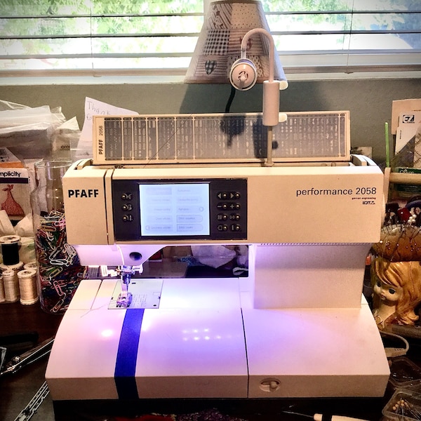 PFAFF Expression 2.0, 3.0, 4.0, 3.2, 3.5, 4.2 Repair Service / Manual ...