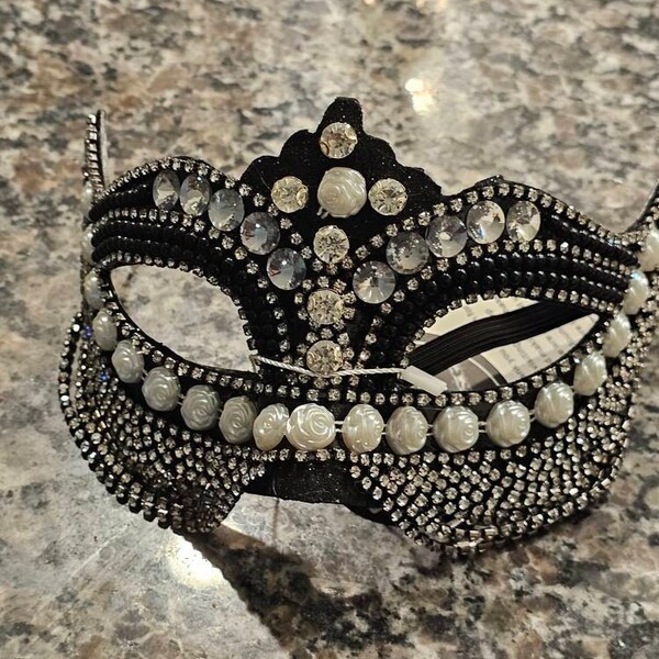 Blue Lace Masquerade Mask With Feathers, Luxury Rhinestones Venetian ...