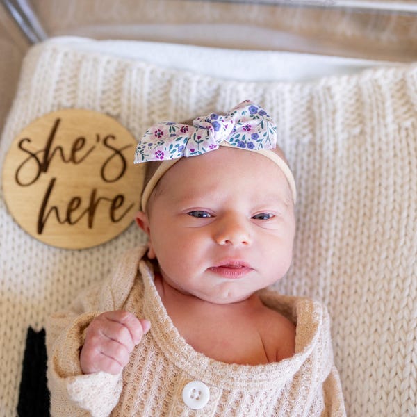 Hello Stat Disc birth Announcement Disc Baby Announcement New Baby Sign ...