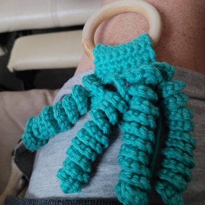 Crochet Baby Teether Pattern, Octopus Preemie Toy, Crochet Teething ...