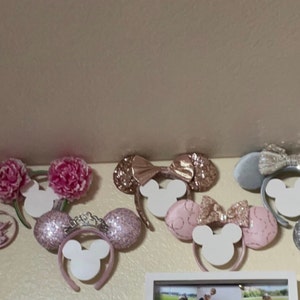 Wall Display for Minnie Ears Headbands , Ear Collection Display - Etsy