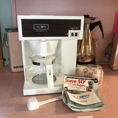 Tozai Clock Radio 2233T AM/FM Clear See Thru Alarm Clock 1998 Vintage ...