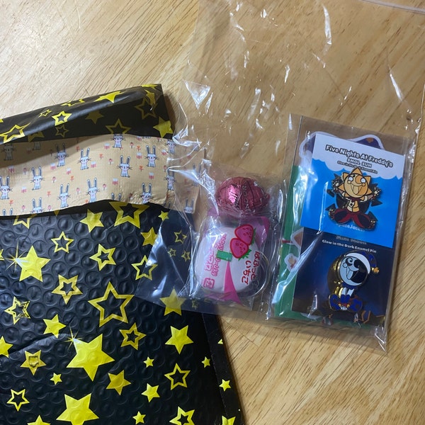 FNAF Smol Sun and Mini Moon Glow-in-the-dark Enamel Pins Free Sticker ...