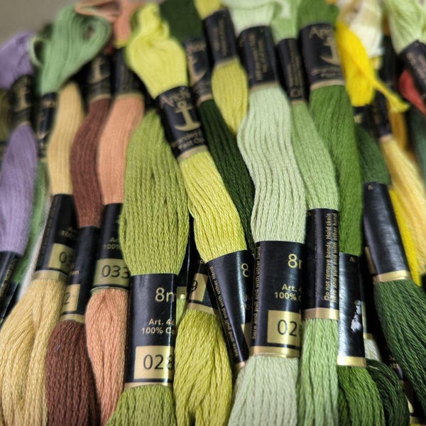 250 Anchor Cross Stitch Embroidery Cotton Thread Floss/ Skeins in Solid ...