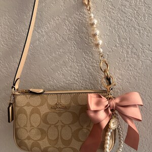 Beautiful Gentle Blue Bow Pearl Keychain Charm Heart-shaped Key Chain ...