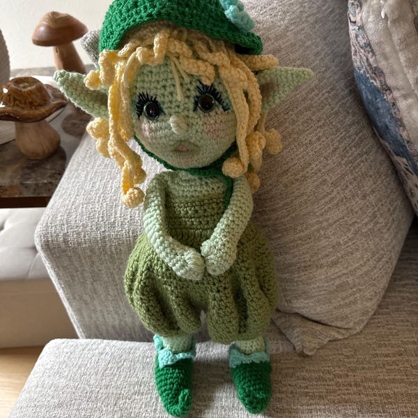 Crochet Elf Doll Pattern: LUCKY the 4-leaf Clover | Christmas Amigurumi ...
