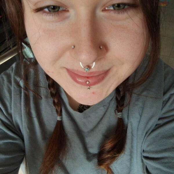 Ultra Tiny 2mm TRI-BEAD Nose Ring Threadless Nose Stud Dainty Nose ...