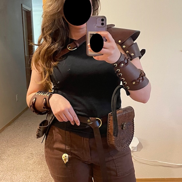 Women's Leather Pauldron: Custom Shoulder Armor, Optional Celtic Knot ...