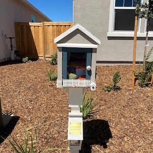 Flag Mount From the Family of the Founder of the Little Free Library ...