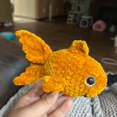PATTERN: Gilly the Goldfish Pattern Amigurumi Goldfish Pattern Crochet ...