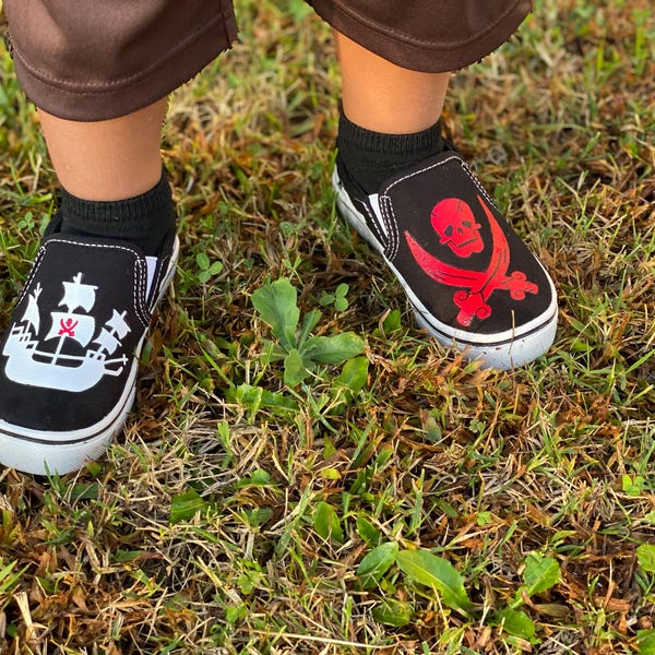 Hand Painted DINOSAUR FEET SHOES, Dinosaur Skeleton Shoes, T-rex Shoes ...