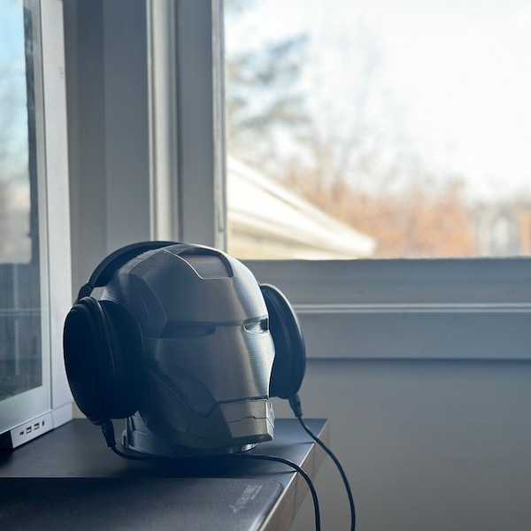 Iron Man Headphone Stand | Headphone Holder, Gaming, Room Decor, Office ...