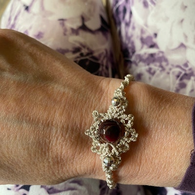 Wrap a Stone in a Bracelet / Pdf Macrame Tutorial / Pattern ...