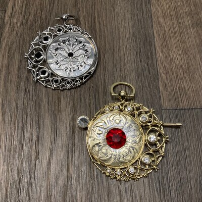 Bayonetta Cosplay Umbran Watch - Etsy