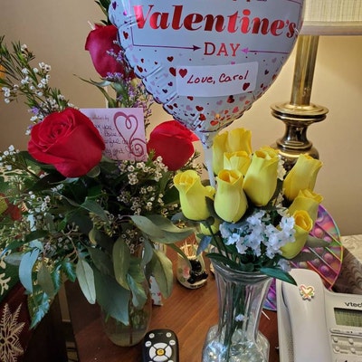 Yellow Roses Wood Bouquet baker's Dozen of 13 Roses in Sleeve Tied With ...