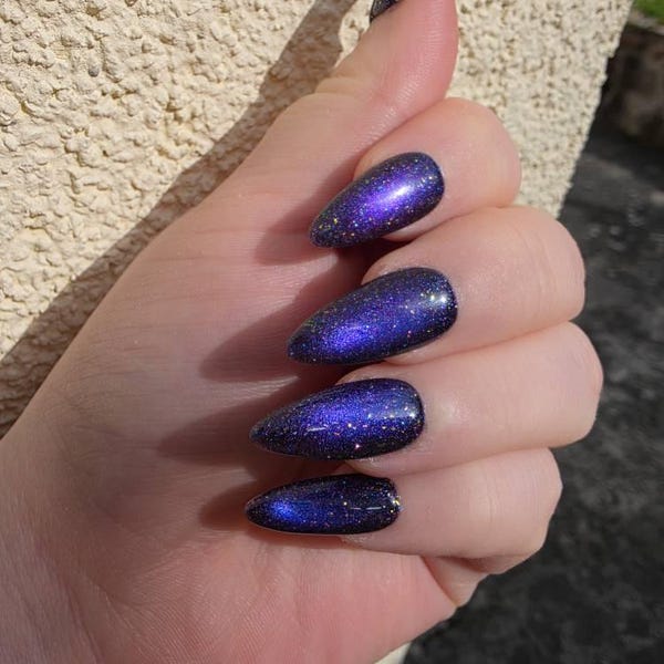 Shiny Glitter Galaxy Aurora Black Purple Blue Cat Eye Glass Bead Press ...
