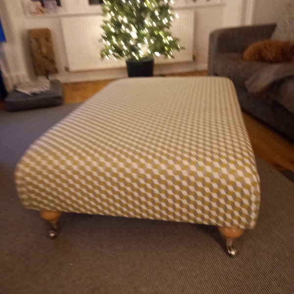 Velvet Chesterfield Ottoman: Deep Buttoned Grey Coffee Table Bench ...