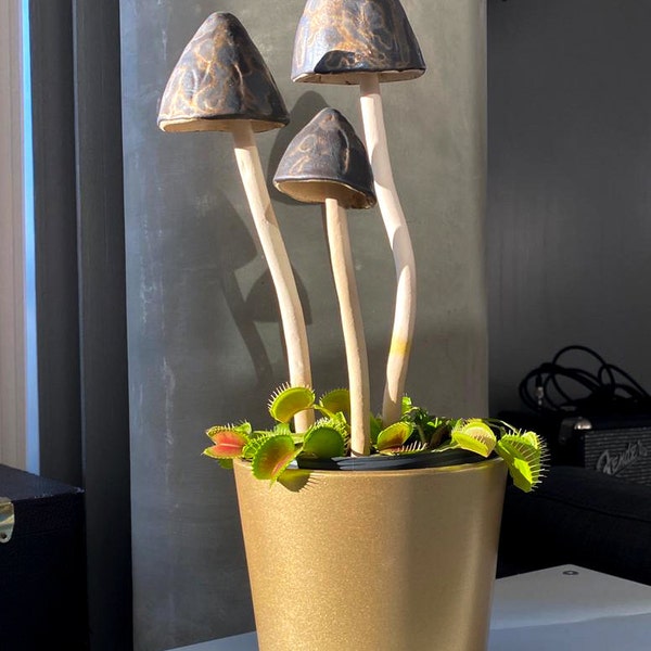 Elegant Metallic Glazed Ceramic Standing Mushroom Toadstool Winter ...