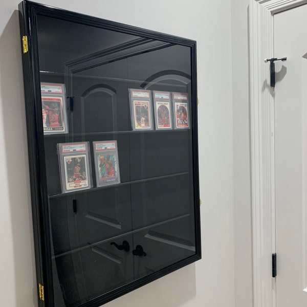 35 Graded Sport Cards / Collectible Trading Card Display Case Wall ...