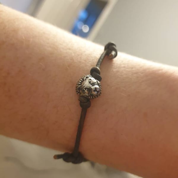 Red Cord Buddhist Protection - String Bracelet - Handmade Adjustable ...