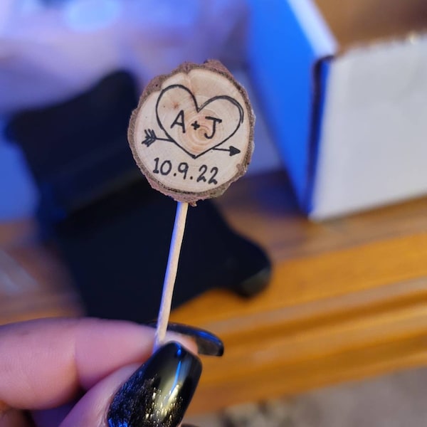 Rustic Wedding Cupcake Toppers, Custom Initials & Date - Etsy