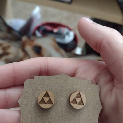 Zelda Triforce Circle Earrings Laser Engraved on Alder Wood Nintendo ...