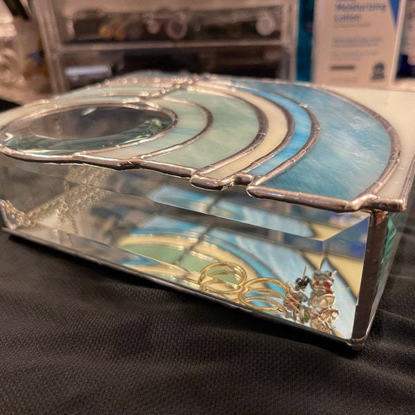 Stained Glass Trinket Box: Knit Stitch Design, Fiber Art Storage - Etsy