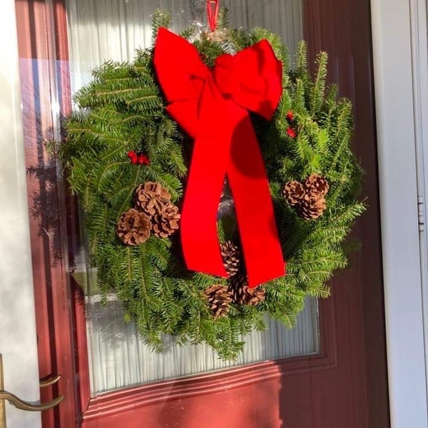 Fresh Traditional Holiday Wreath Hand Made - Etsy